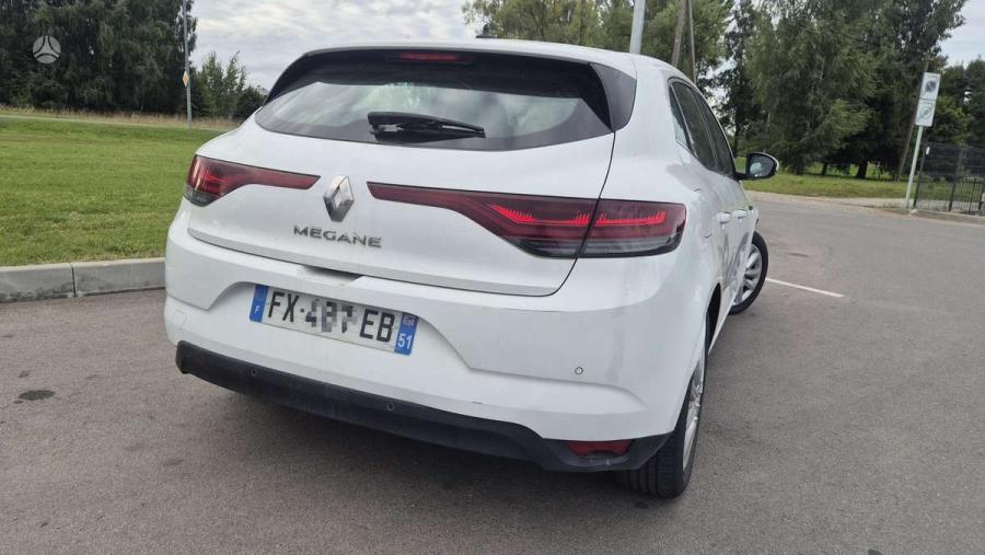 Balts Renault Megane 2021 Tauragė, ar dzinēja tilpumu 1.46 L un nobraukumu 211 tūkst. km par 5800 €, foto 14 vietnē AUTOMOTO.COM.LV