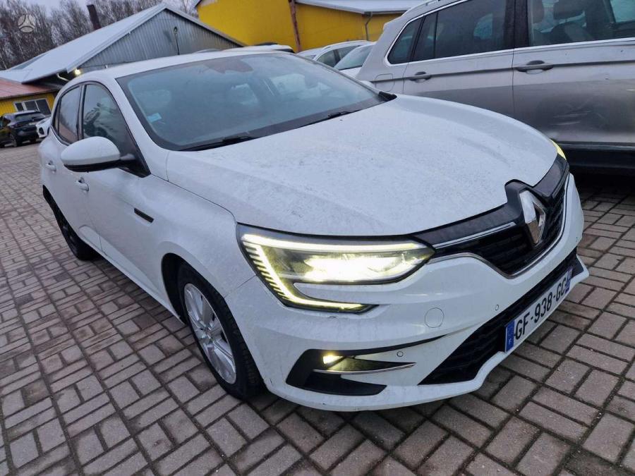White Renault Megane 2022 in Kaunas, with an engine capacity of 1.33 L and mileage of 159 thousand km for 9559 €, photo 2 on AUTOMOTO.COM.LV