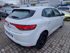 White Renault Megane 2022 in Kaunas, with an engine capacity of 1.33 L and mileage of 159 thousand km for 9559 €, photo 3 on AUTOMOTO.COM.LV