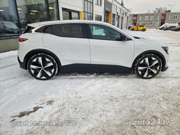 White Renault Megane 2022 in Tartu, with an engine capacity of 0.00 L and mileage of 77 thousand km for 23990 €, photo 6 on AUTOMOTO.COM.LV