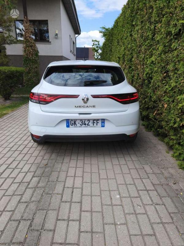 Balts Renault Megane 2022 Kalvarija, ar dzinēja tilpumu 1.46 L un nobraukumu 110 tūkst. km par 10588 €, foto 8 vietnē AUTOMOTO.COM.LV