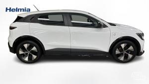 White Renault Megane 2023 in Kaunas, with an engine capacity of 0.00 L and mileage of 32 thousand km for 25376 €, photo 6 on AUTOMOTO.COM.LV