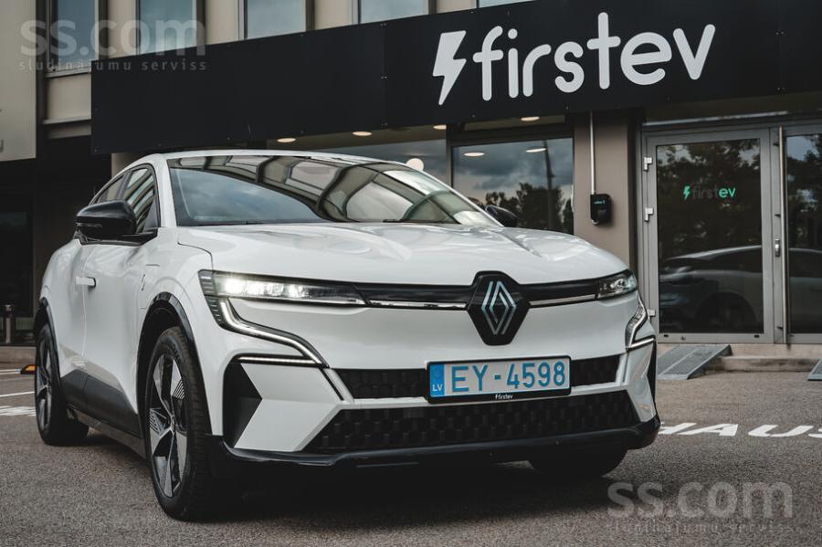 White Renault Megane 2023 in Riga, with an engine capacity of 2.00 L and mileage of 44 thousand km for 19900 €, photo 6 on AUTOMOTO.COM.LV