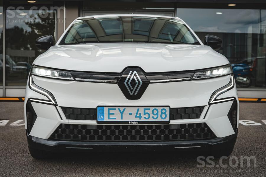 White Renault Megane 2023 in Riga, with an engine capacity of 2.00 L and mileage of 44 thousand km for 19900 €, photo 12 on AUTOMOTO.COM.LV