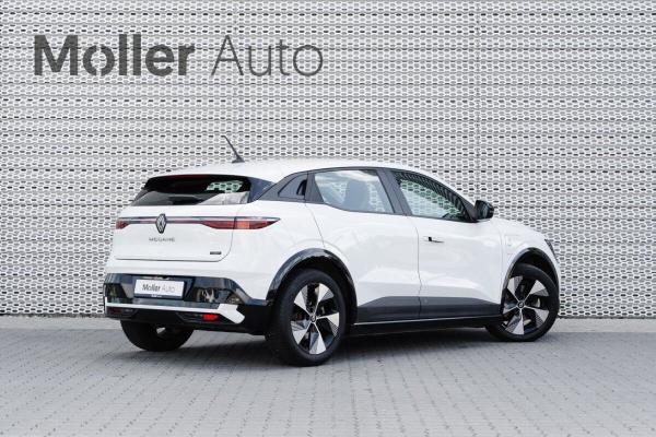 Balts Renault Megane 2023 Mārupe, ar dzinēja tilpumu 0.00 L un nobraukumu 33 tūkst. km par 21900 €, foto 4 vietnē AUTOMOTO.COM.LV