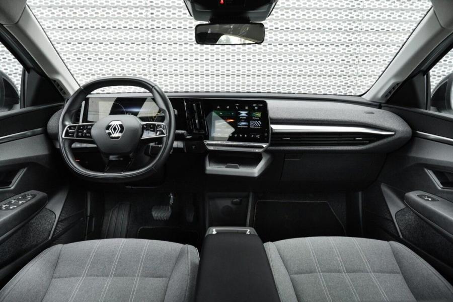 Balts Renault Megane 2023 Mārupe, ar dzinēja tilpumu 0.00 L un nobraukumu 33 tūkst. km par 21900 €, foto 8 vietnē AUTOMOTO.COM.LV