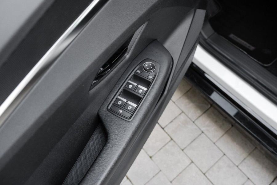 Balts Renault Megane 2023 Mārupe, ar dzinēja tilpumu 0.00 L un nobraukumu 33 tūkst. km par 21900 €, foto 9 vietnē AUTOMOTO.COM.LV