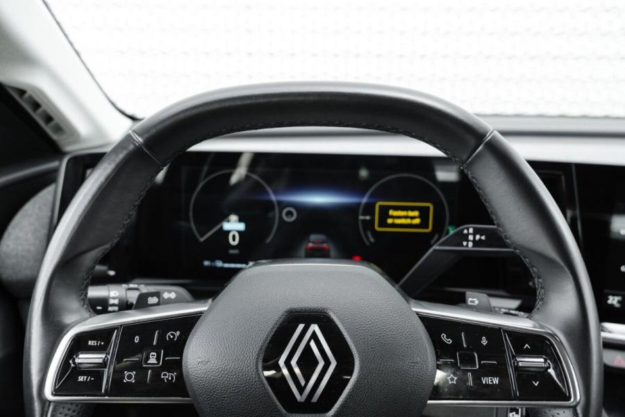 Balts Renault Megane 2023 Mārupe, ar dzinēja tilpumu 0.00 L un nobraukumu 33 tūkst. km par 21900 €, foto 13 vietnē AUTOMOTO.COM.LV