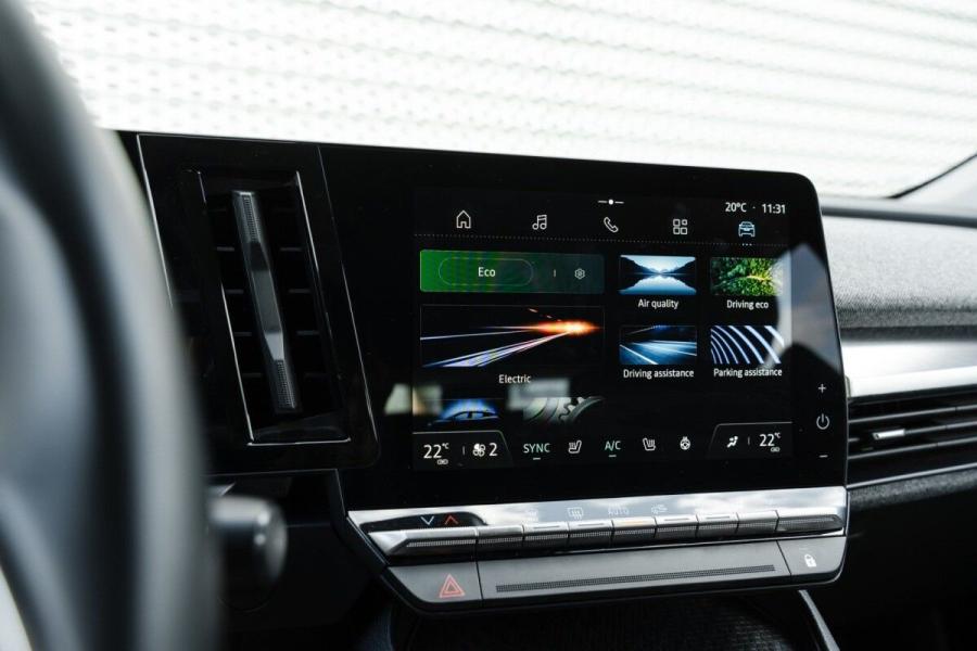 Balts Renault Megane 2023 Mārupe, ar dzinēja tilpumu 0.00 L un nobraukumu 33 tūkst. km par 21900 €, foto 15 vietnē AUTOMOTO.COM.LV
