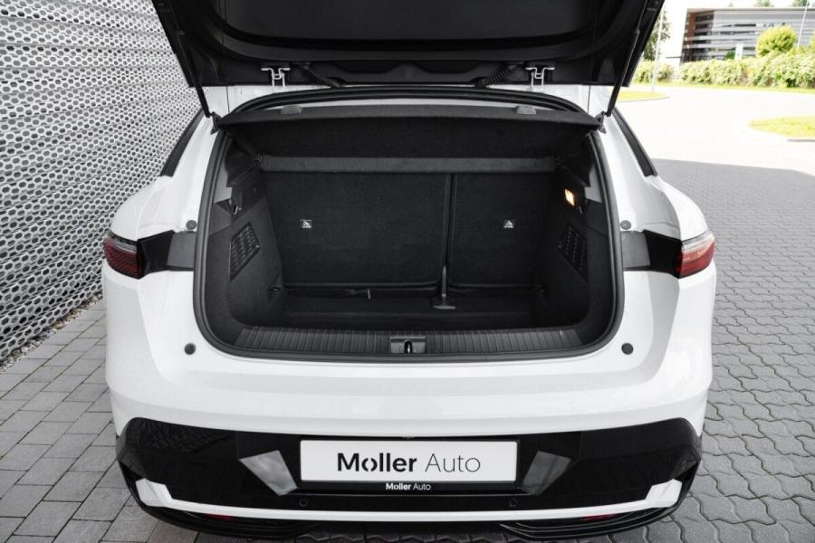 Balts Renault Megane 2023 Mārupe, ar dzinēja tilpumu 0.00 L un nobraukumu 33 tūkst. km par 21900 €, foto 20 vietnē AUTOMOTO.COM.LV
