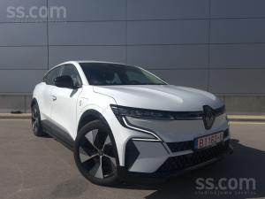 Balts Renault Megane 2022 Rīga, ar dzinēja tilpumu 0.00 L un nobraukumu 39 tūkst. km par 19999 €, foto  vietnē AUTOMOTO.COM.LV