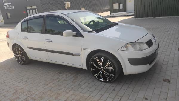 Balts Renault Megane 2005 Viļņa, ar dzinēja tilpumu 1.90 L un nobraukumu 330 tūkst. km par 1700 €, foto 1 vietnē AUTOMOTO.COM.LV
