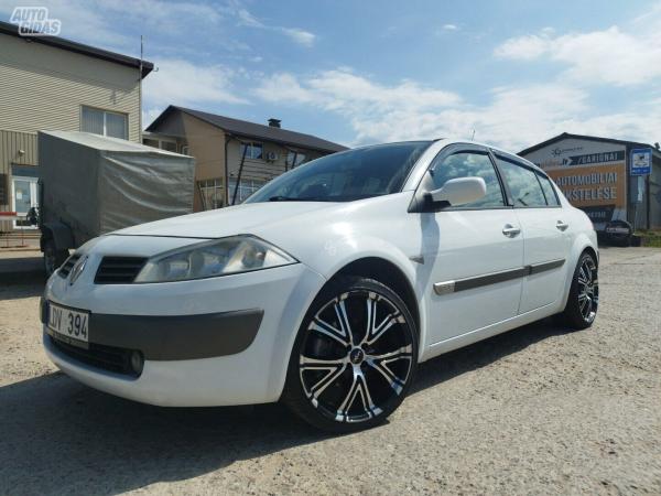 Balts Renault Megane 2005 Viļņa, ar dzinēja tilpumu 1.90 L un nobraukumu 330 tūkst. km par 1700 €, foto 6 vietnē AUTOMOTO.COM.LV