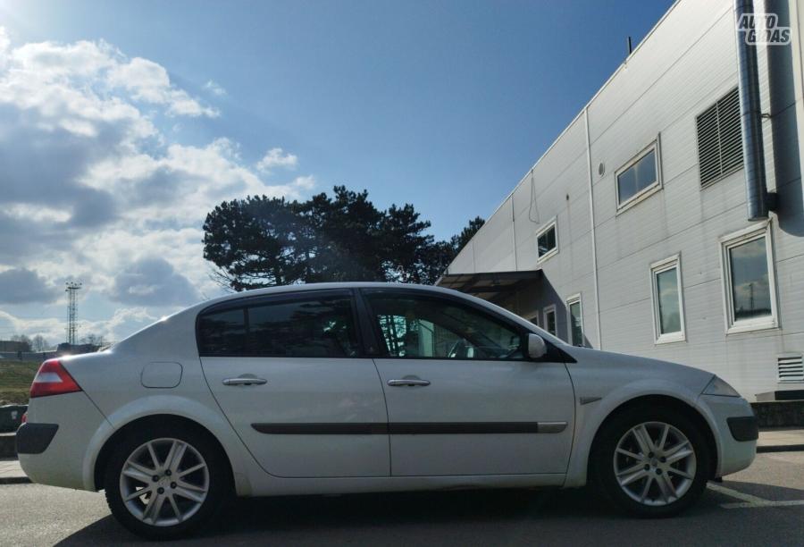White Renault Megane 2005 in Vilnius, with an engine capacity of 1.90 L and mileage of 330 thousand km for 1700 €, photo 17 on AUTOMOTO.COM.LV