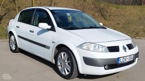 White Renault Megane 2005 in Vilnius, with an engine capacity of 1.90 L and mileage of 330 thousand km for 1700 €, photo 22 on AUTOMOTO.COM.LV