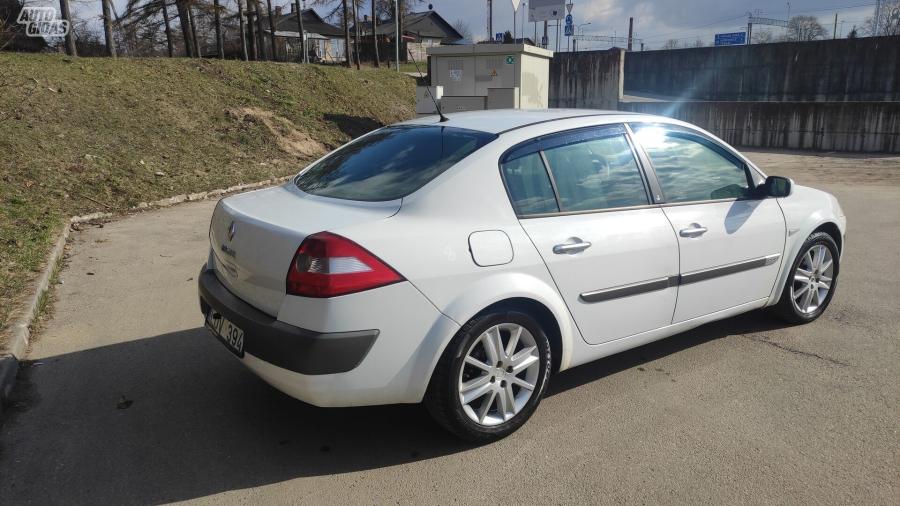White Renault Megane 2005 in Vilnius, with an engine capacity of 1.90 L and mileage of 330 thousand km for 1700 €, photo 31 on AUTOMOTO.COM.LV
