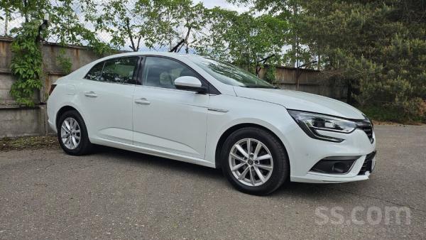 Balts Renault Megane 2019 Rīga, ar dzinēja tilpumu 1.50 L un nobraukumu 162 tūkst. km par 10500 €, foto 2 vietnē AUTOMOTO.COM.LV