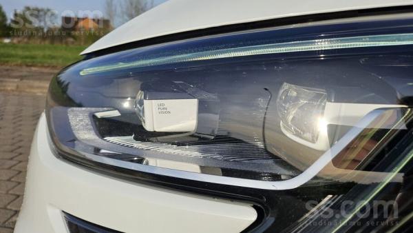 Balts Renault Megane 2019 Rīga, ar dzinēja tilpumu 1.50 L un nobraukumu 162 tūkst. km par 10500 €, foto 6 vietnē AUTOMOTO.COM.LV