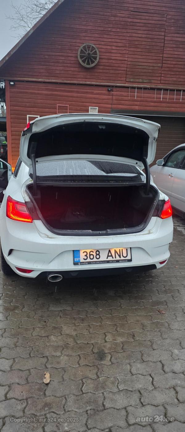 Balts Renault Megane 2020 Tallina, ar dzinēja tilpumu 1.50 L un nobraukumu 125 tūkst. km par 10950 €, foto 11 vietnē AUTOMOTO.COM.LV