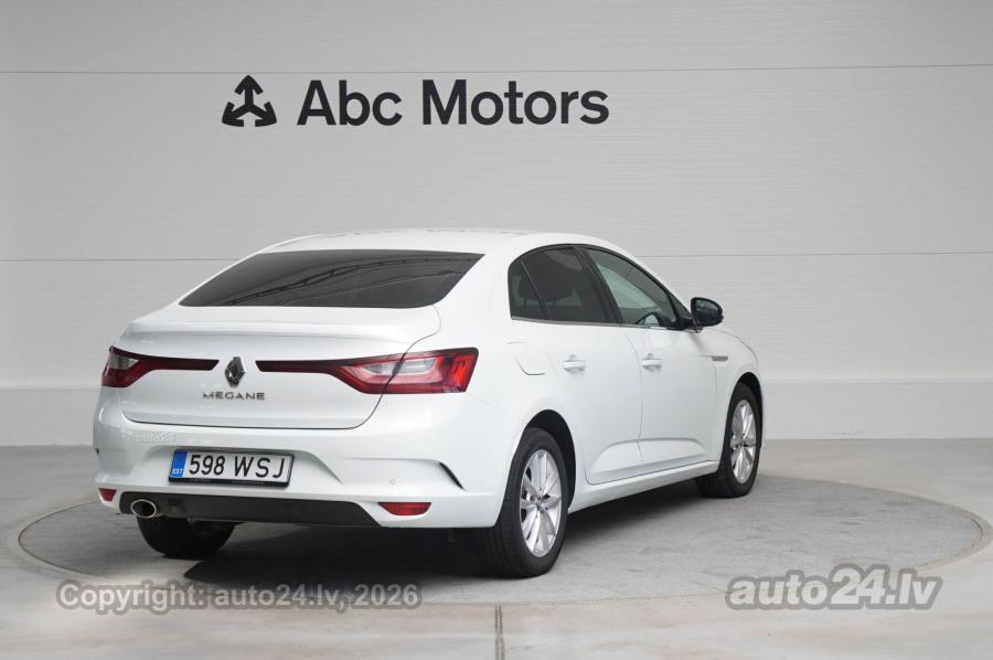 White Renault Megane 2020 in Tallinn, with an engine capacity of 1.50 L and mileage of 135 thousand km for 12490 €, photo 5 on AUTOMOTO.COM.LV