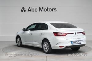 White Renault Megane 2020 in Tallinn, with an engine capacity of 1.50 L and mileage of 135 thousand km for 12490 €, photo 7 on AUTOMOTO.COM.LV