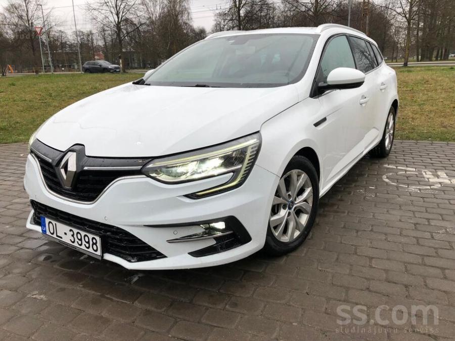 White Renault Megane 2021 in Riga, with an engine capacity of 1.60 L and mileage of 223 thousand km for 12000 €, photo 1 on AUTOMOTO.COM.LV