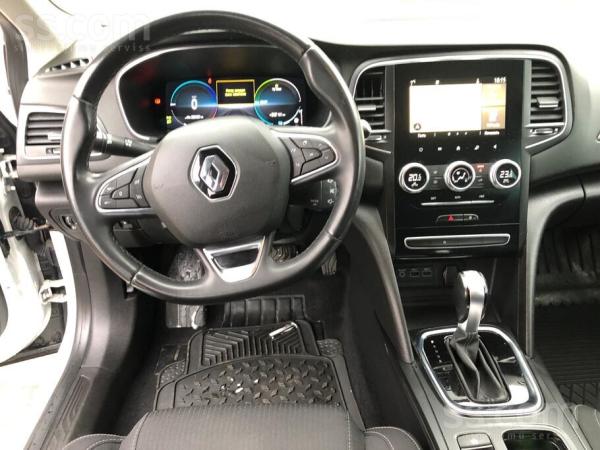 White Renault Megane 2021 in Riga, with an engine capacity of 1.60 L and mileage of 223 thousand km for 12000 €, photo 7 on AUTOMOTO.COM.LV