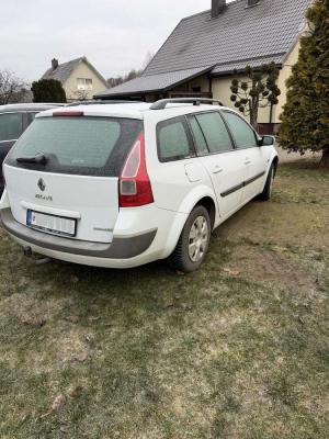 White Renault Megane 2007 in Jonava, with an engine capacity of 1.50 L and mileage of 263 thousand km for 600 €, photo 3 on AUTOMOTO.COM.LV