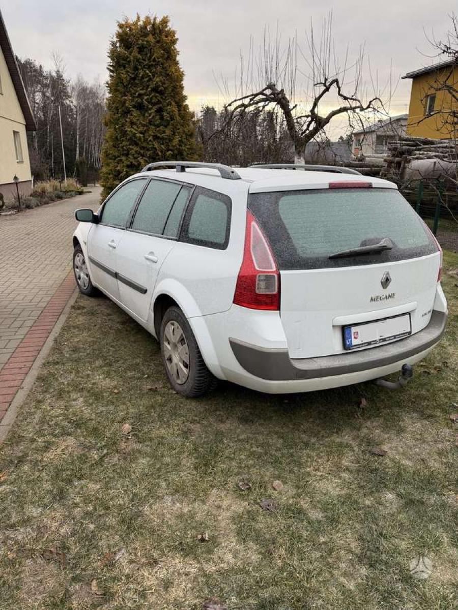 White Renault Megane 2007 in Jonava, with an engine capacity of 1.50 L and mileage of 263 thousand km for 600 €, photo 4 on AUTOMOTO.COM.LV