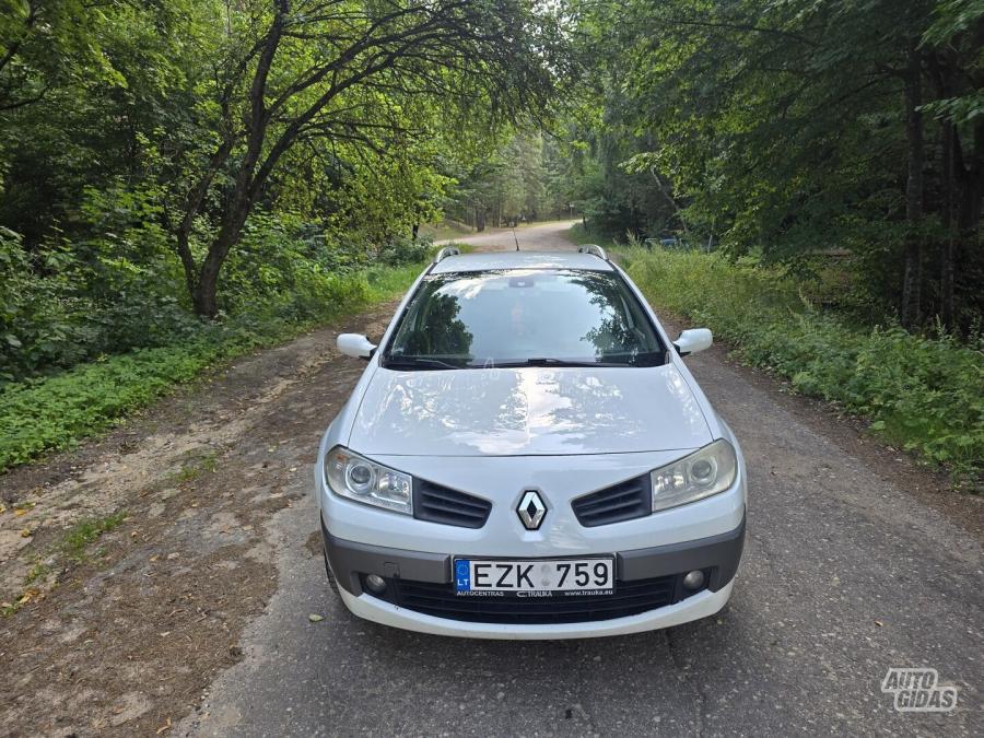 Balts Renault Megane 2008 Kauņa, ar dzinēja tilpumu 1.50 L un nobraukumu 361 tūkst. km par 1200 €, foto 3 vietnē AUTOMOTO.COM.LV