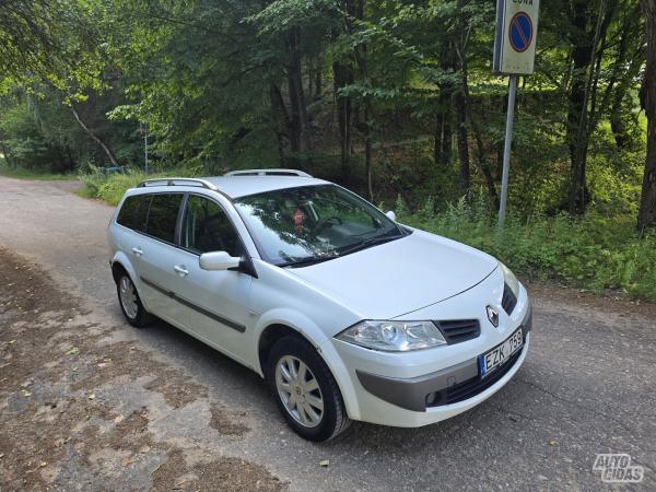 Balts Renault Megane 2008 Kauņa, ar dzinēja tilpumu 1.50 L un nobraukumu 361 tūkst. km par 1200 €, foto 3 vietnē AUTOMOTO.COM.LV