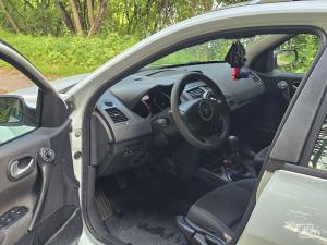 Balts Renault Megane 2008 Kauņa, ar dzinēja tilpumu 1.50 L un nobraukumu 361 tūkst. km par 1200 €, foto 8 vietnē AUTOMOTO.COM.LV