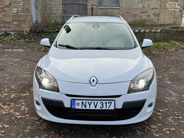 White Renault Megane 2010 in Kupiskis, with an engine capacity of 1.90 L and mileage of 225 thousand km for 2600 €, photo 1 on AUTOMOTO.COM.LV