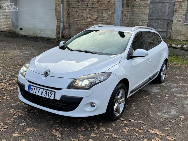 Balts Renault Megane 2010 Kupiškis, ar dzinēja tilpumu 1.90 L un nobraukumu 225 tūkst. km par 2500 €, foto 3 vietnē AUTOMOTO.COM.LV