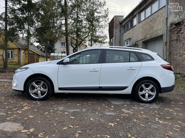 Balts Renault Megane 2010 Kupiškis, ar dzinēja tilpumu 1.90 L un nobraukumu 225 tūkst. km par 2500 €, foto 4 vietnē AUTOMOTO.COM.LV