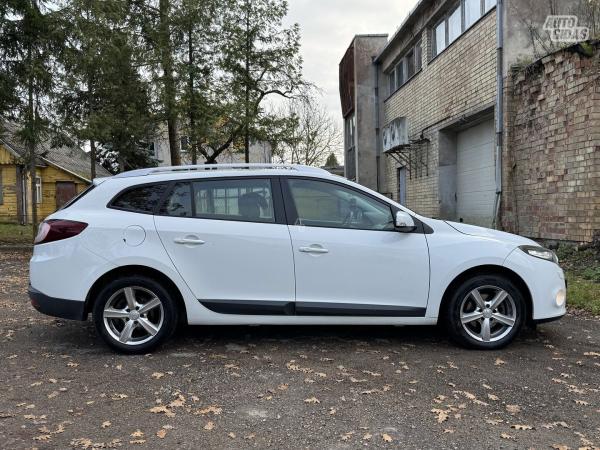 Balts Renault Megane 2010 Kupiškis, ar dzinēja tilpumu 1.90 L un nobraukumu 225 tūkst. km par 2500 €, foto 5 vietnē AUTOMOTO.COM.LV