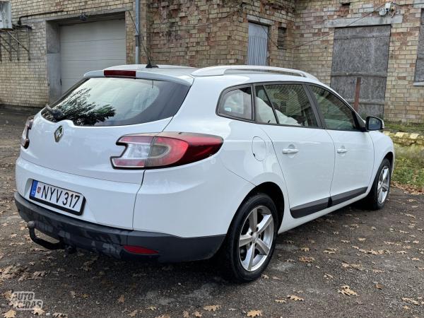 Balts Renault Megane 2010 Kupiškis, ar dzinēja tilpumu 1.90 L un nobraukumu 225 tūkst. km par 2500 €, foto 7 vietnē AUTOMOTO.COM.LV