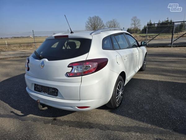 Balts Renault Megane 2010 Marijampole, ar dzinēja tilpumu 1.60 L un nobraukumu 253 tūkst. km par 2750 €, foto 5 vietnē AUTOMOTO.COM.LV