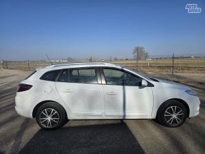 White Renault Megane 2010 in Marijampole, with an engine capacity of 1.60 L and mileage of 253 thousand km for 2750 €, photo 7 on AUTOMOTO.COM.LV