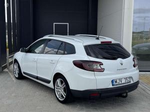 White Renault Megane 2010 in Vilnius, with an engine capacity of 1.87 L and mileage of 241 thousand km for 2200 €, photo 7 on AUTOMOTO.COM.LV