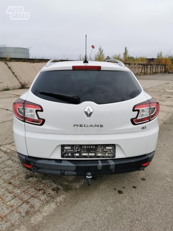 Рено Меган 2011 в Тельшяй на AUTOMOTO.COM.LV Белый Рено Меган 2011 в Тельшяй, объемом двигателя 1.50 л и пробегом 346 тыс. км за 1999 €, фото 5 на AUTOMOTO.COM.LV