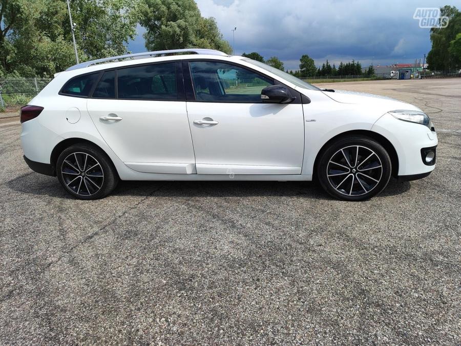 White Renault Megane 2012 in Marijampole, with an engine capacity of 1.50 L and mileage of 234 thousand km for 3850 €, photo 5 on AUTOMOTO.COM.LV
