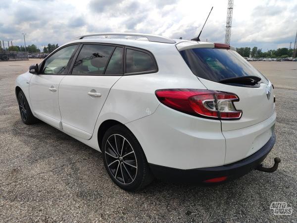 White Renault Megane 2012 in Marijampole, with an engine capacity of 1.50 L and mileage of 234 thousand km for 3850 €, photo 6 on AUTOMOTO.COM.LV