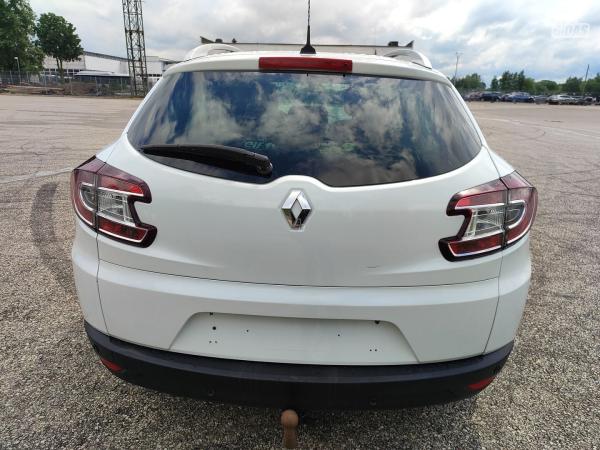 White Renault Megane 2012 in Marijampole, with an engine capacity of 1.50 L and mileage of 234 thousand km for 3850 €, photo 8 on AUTOMOTO.COM.LV