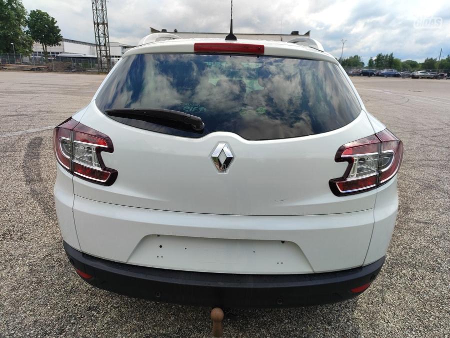 White Renault Megane 2012 in Marijampole, with an engine capacity of 1.50 L and mileage of 234 thousand km for 3850 €, photo 9 on AUTOMOTO.COM.LV