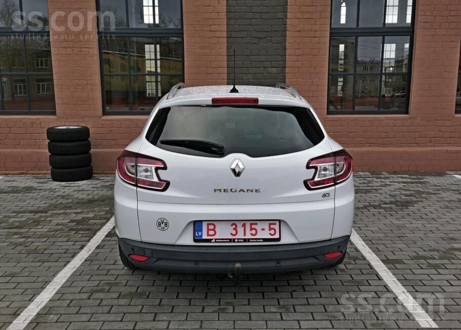 Balts Renault Megane 2012 Rīga, ar dzinēja tilpumu 1.50 L un nobraukumu 171 tūkst. km par 4490 €, foto 14 vietnē AUTOMOTO.COM.LV