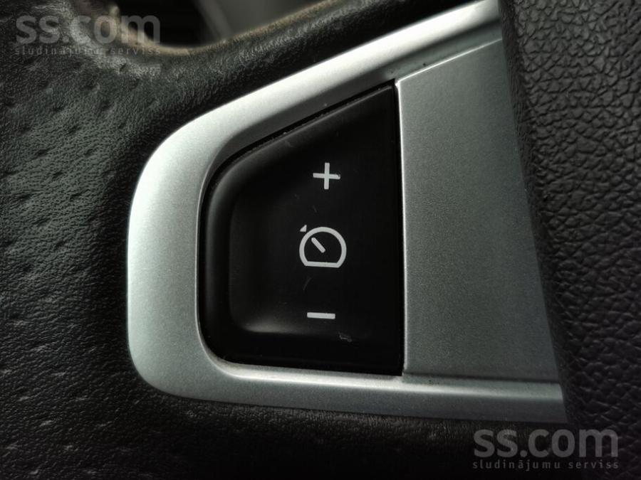 Balts Renault Megane 2012 Rīga, ar dzinēja tilpumu 1.50 L un nobraukumu 171 tūkst. km par 4490 €, foto 27 vietnē AUTOMOTO.COM.LV