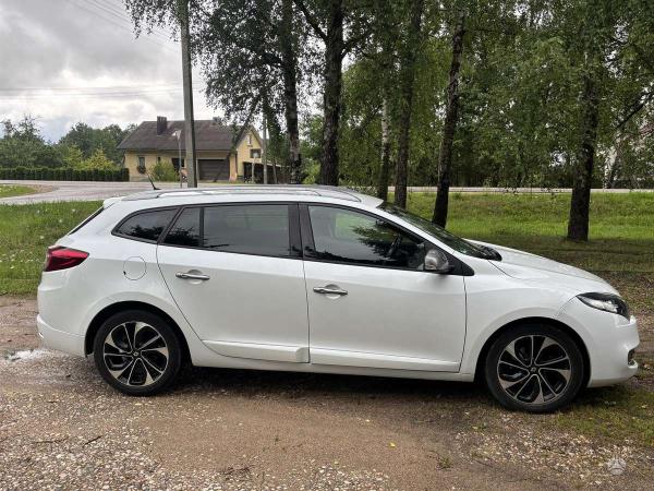 Balts Renault Megane 2012 Utena, ar dzinēja tilpumu 1.50 L un nobraukumu 216 tūkst. km par 3350 €, foto 5 vietnē AUTOMOTO.COM.LV
