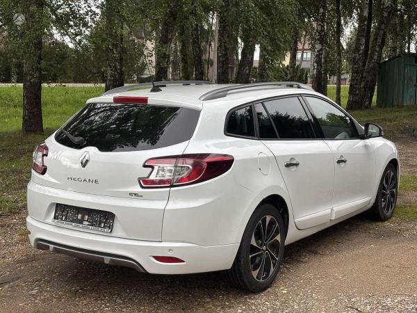 Balts Renault Megane 2012 Utena, ar dzinēja tilpumu 1.50 L un nobraukumu 216 tūkst. km par 3350 €, foto 6 vietnē AUTOMOTO.COM.LV