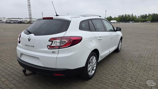 White Renault Megane 2013 in Marijampole, with an engine capacity of 1.50 L and mileage of 267 thousand km for 3950 €, photo 5 on AUTOMOTO.COM.LV